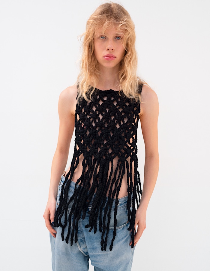 Macrame Bond Yarn Vest / black | GOODS | RUMCHE OFFICIAL ONLINE STORE
