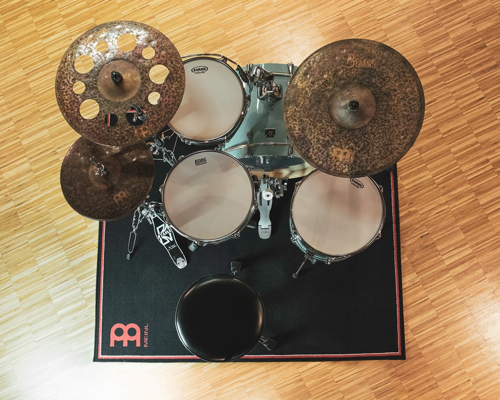 MEINL ドラムラグ MDRS-BK Black (160x140cm)【マイネル ドラムマット ブラック MDRSBK】 | ドラム,ドラムアクセサリー | サクラ楽器 本店