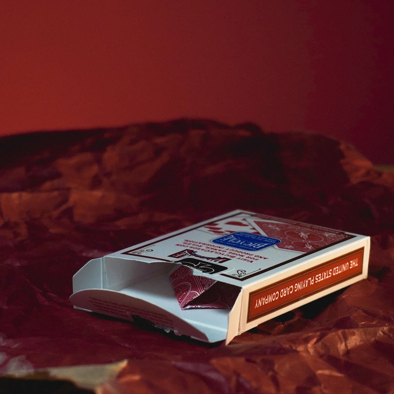 MYSTERY CARD BOX by HENRY HARRIUS ｜全商品一覧や手品グッズ揃うマジックショップ｜セオマジック