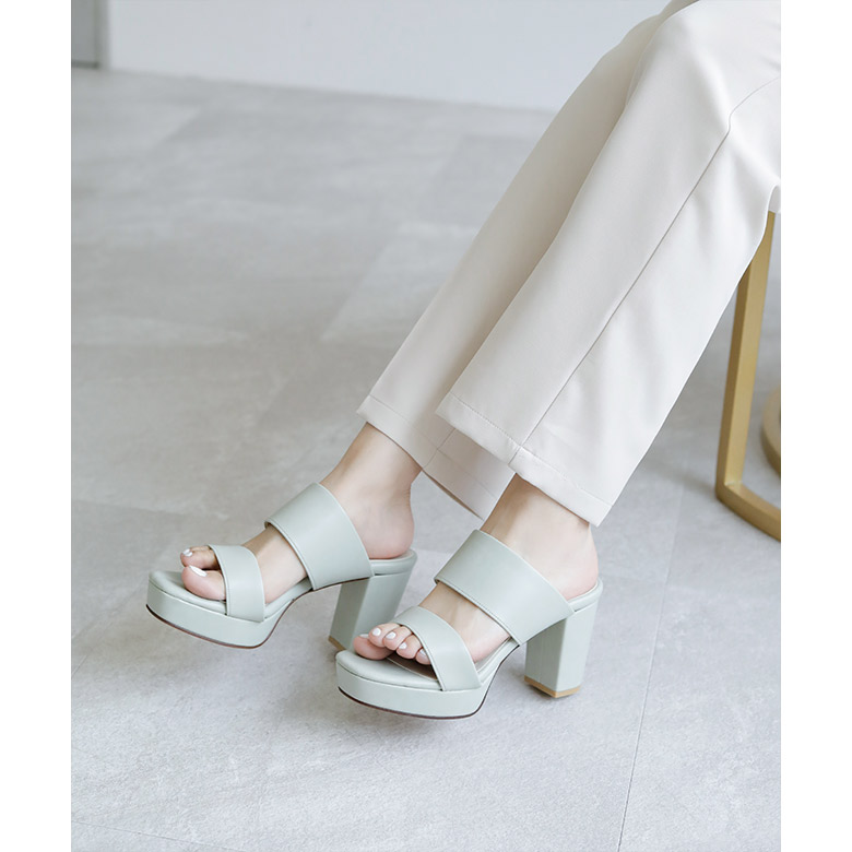 Mule sandals store