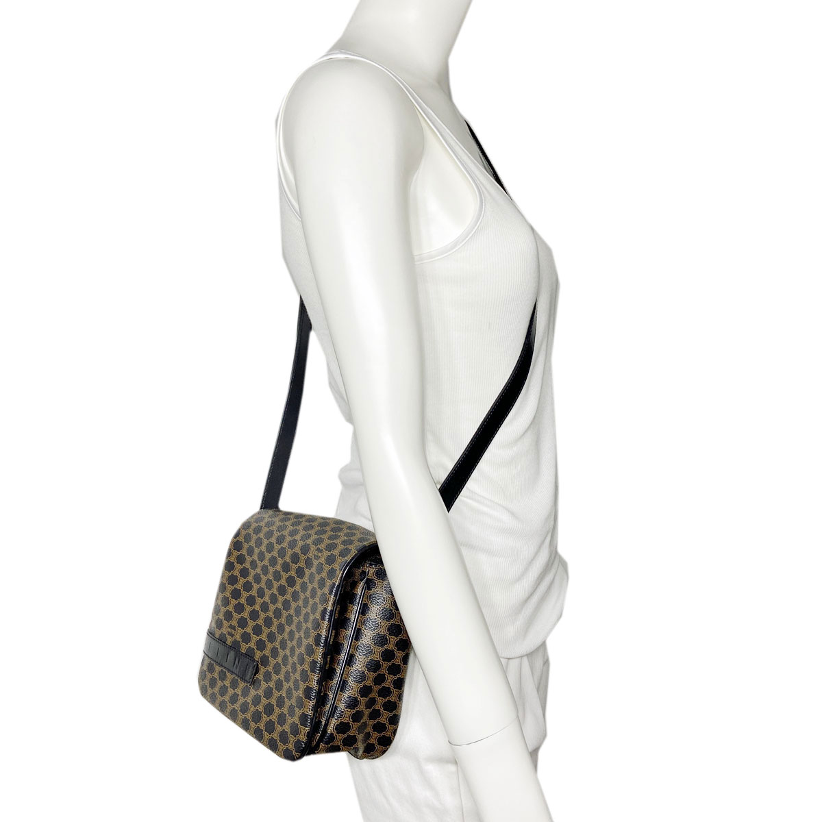 CELINE セリーヌ マカダム柄 ショルダーバッグ レザー ブラック/ブラウン MC00/2 | バッグ | Brand Boutique SiSSY.Japon｜シシィ・ジャポン ,国立 ...