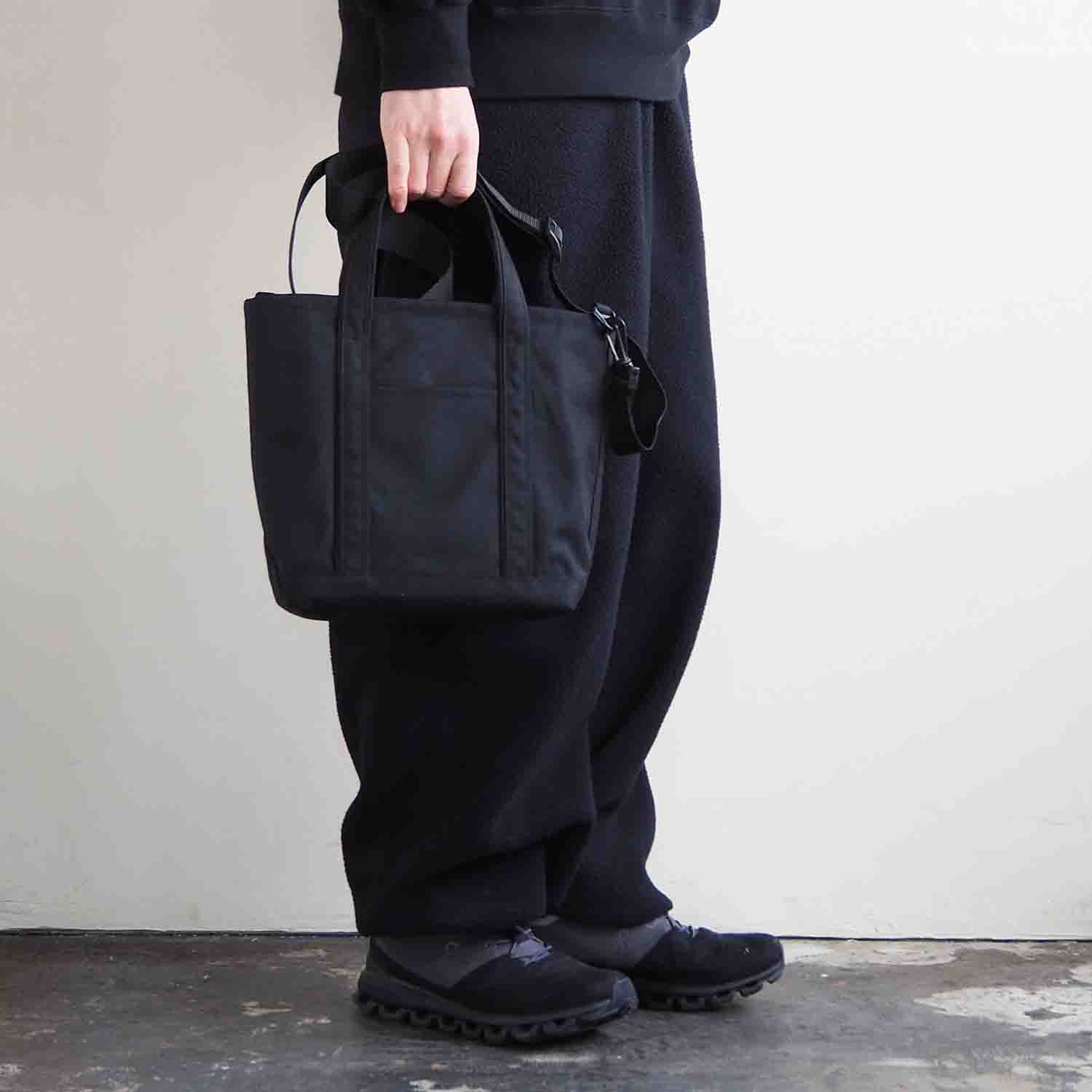 ERA. イーラ ERA'S WALK CARRIER "SANPO" コーデュラナイロントートバッグ Sサイズ ブラック