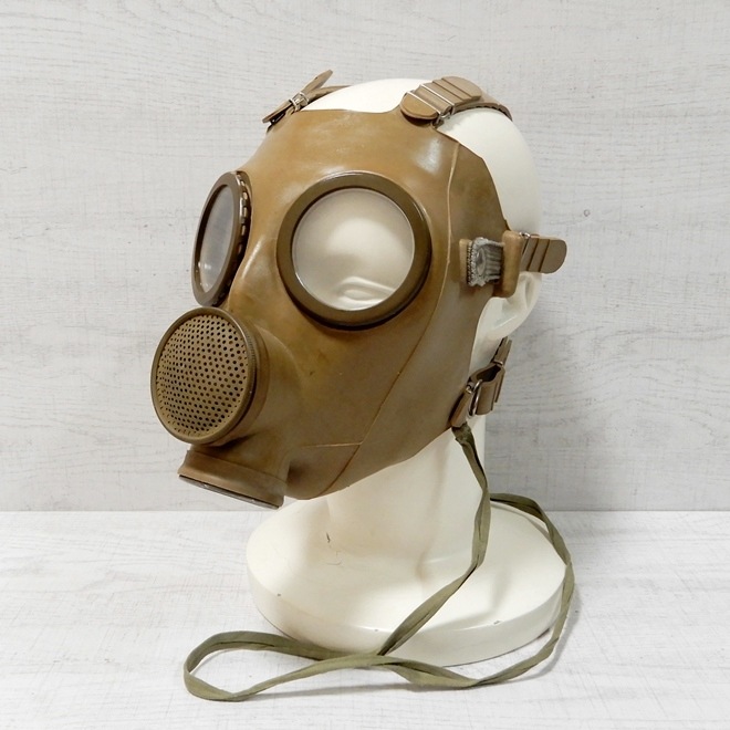 【GasMask】Belgium Gas Mask M51[M] | すべての商品 | | St.FeLair Online Store