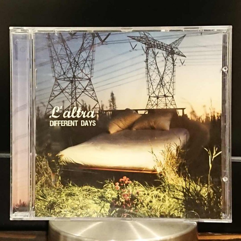 L'ALTRA / Different Days CD