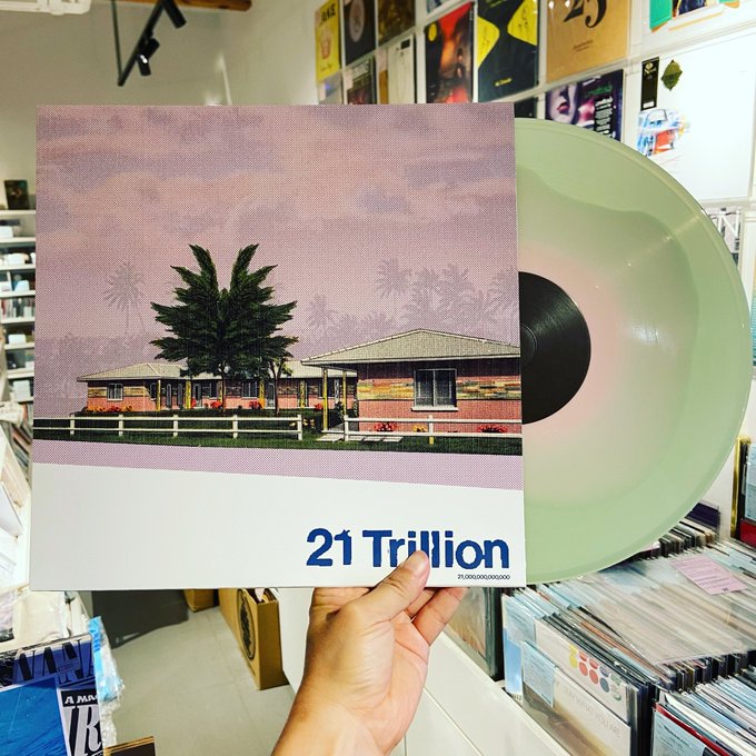 TWENTY ONE TRILLION / 21,000,000,000,000 (MINT/PINK)