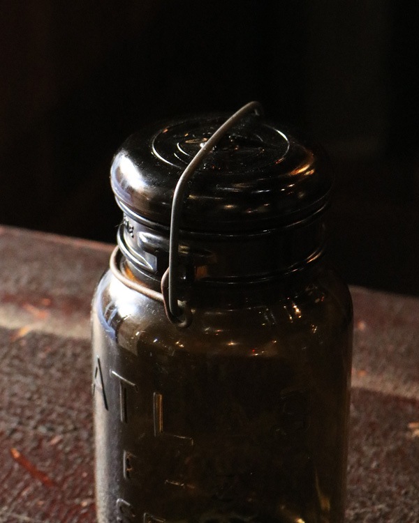 "ATLAS" メイソンジャー ブラウン L GJ-005[生活雑貨とアンティークのオンラインショップ STORAGE Mercantile Co.]