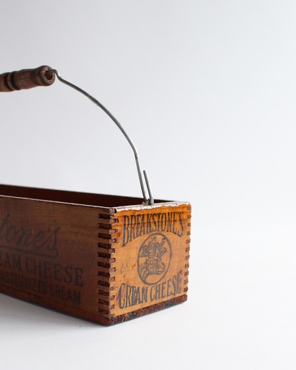 "Breakstones"ブランドのチーズボックス [生活雑貨とアンティークのオンラインショップ STORAGE Mercantile Co.]