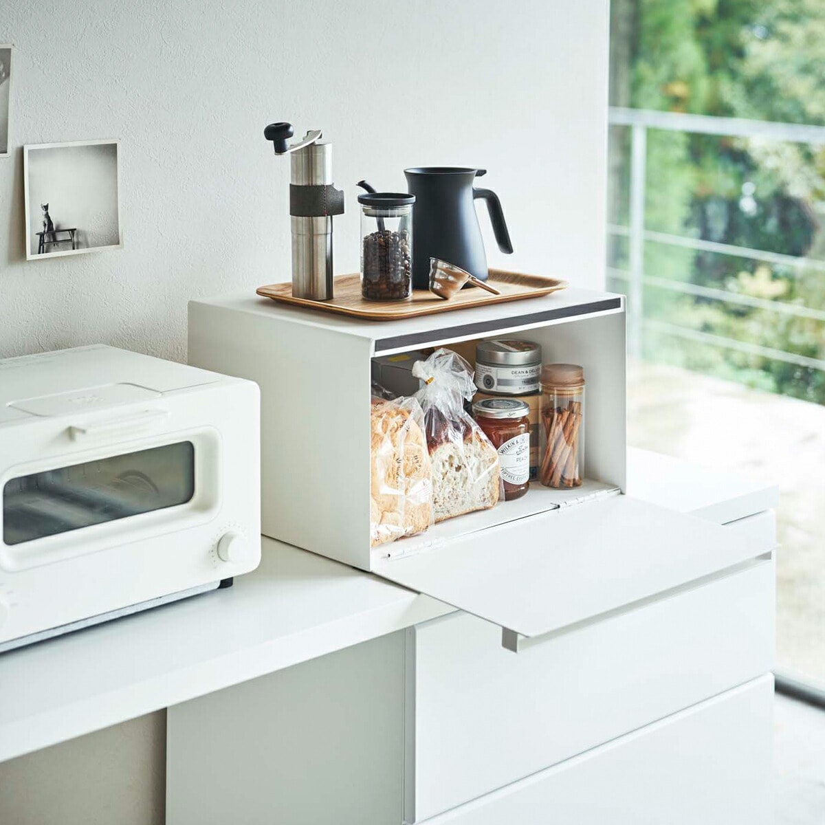 山崎実業(yamazaki) tower【ブレッドケース タワー】 パンケース キッチン収納 食パン おしゃれ 省スペース ホワイト ブラック YAMAZAKI towerシリーズ 4352 ...