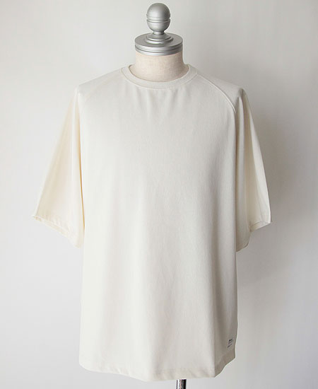 NANGA ナンガ ECO HYBRID RAGLAN SLEEVE OVERSIZED TEE (WHITE)