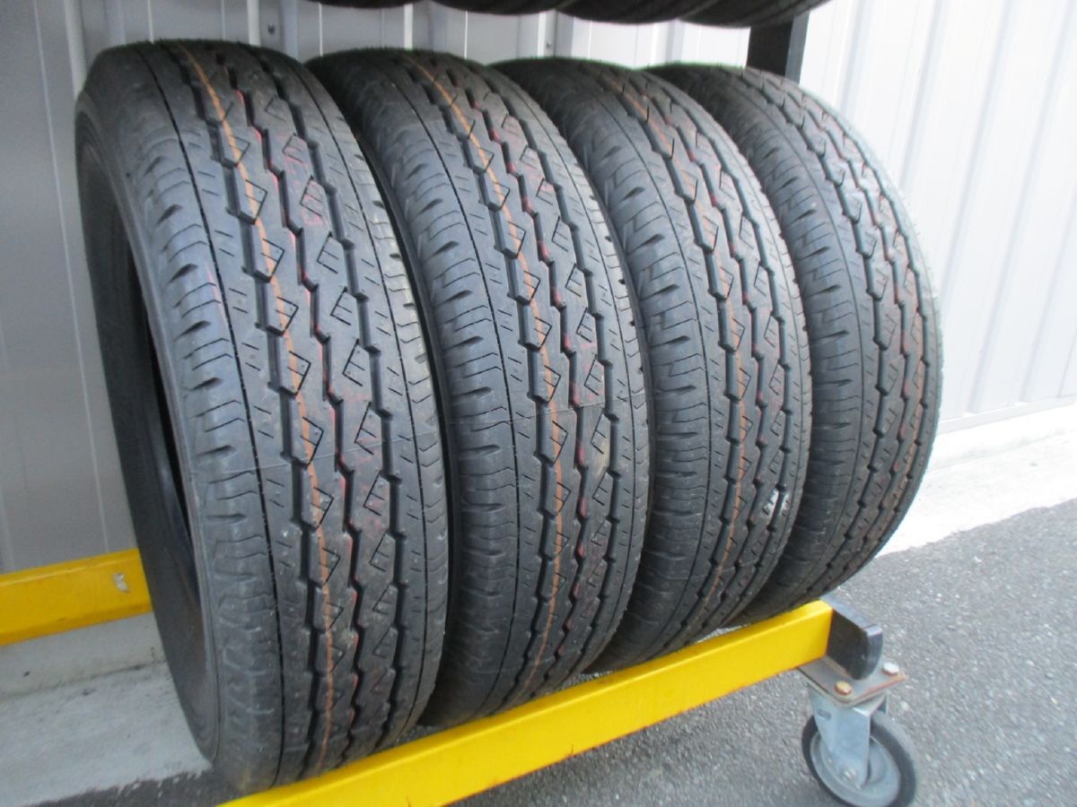 195/80R15 107/105L LT ブリヂストン V600 2024年製 4本 送料込 T51940210☆★インボイス領収書発行可能 | 15インチ | タイヤ買うならTiRE WiTH