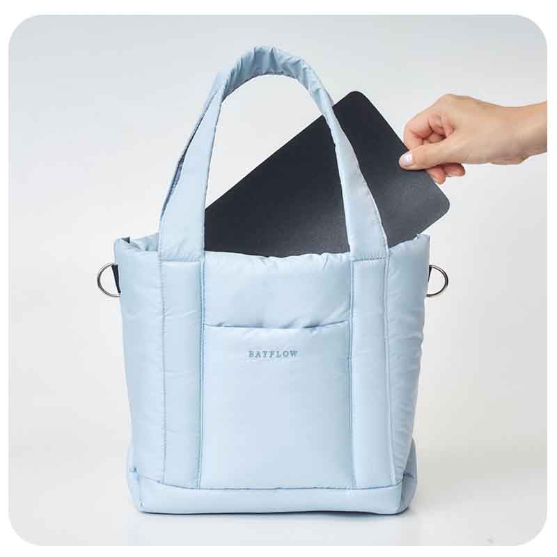 BAYFLOW 収納5ポケット キルティングバッグBOOK BLUE | 商品カテゴリ一覧,宝島社公式商品 | | 宝島チャンネル
