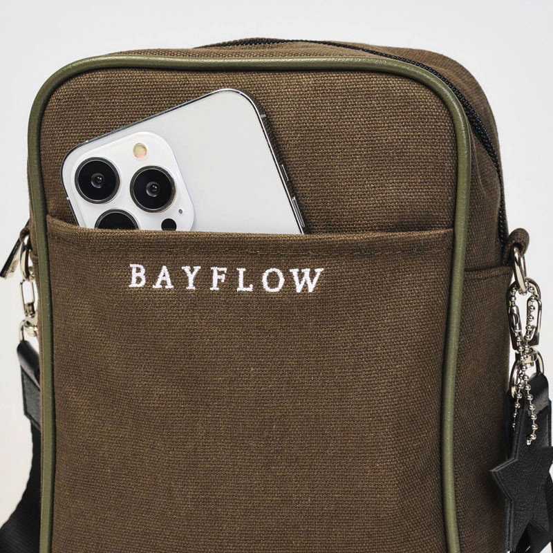 BAYFLOW ペットボトルがタテに入る！ LOGO SHOULDER BAG BOOK KHAKI | 商品カテゴリ一覧,宝島社公式商品 ...
