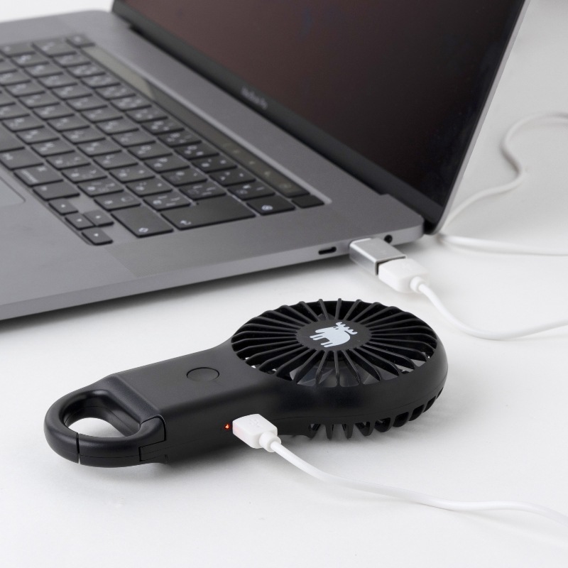 moz OUTDOOR カラビナ付きハンディファン BOOK BLACK ver. | 商品カテゴリ一覧,宝島社公式商品 | | 宝島チャンネル