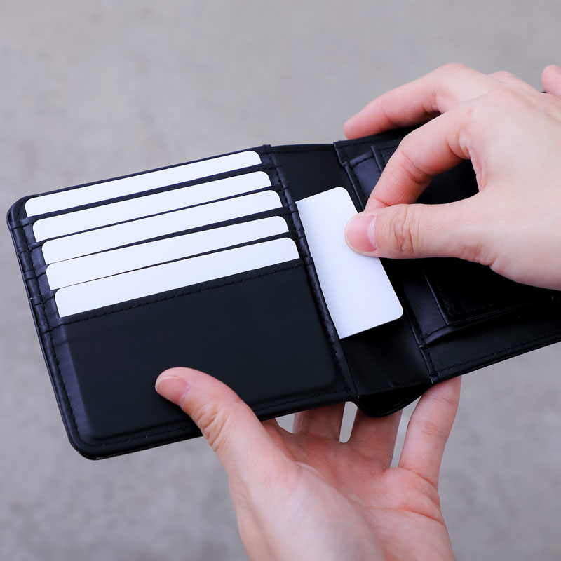 moz 牛革二つ折りコンパクト財布BOOK BLACK ver. | 商品カテゴリ一覧,宝島社公式商品 | | 宝島チャンネル