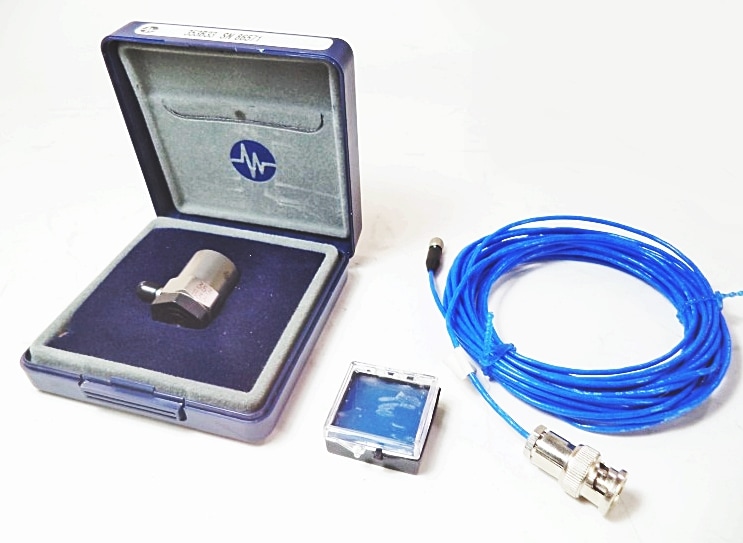 TOYO 353B33 Industrial acceleration sensor (manufactured by PCB Piezotronics) | Measuring ...