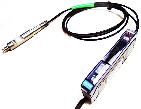 KEYENCE FS-V21/FU-67V Separate amplifier type sensor amplifier (master ...