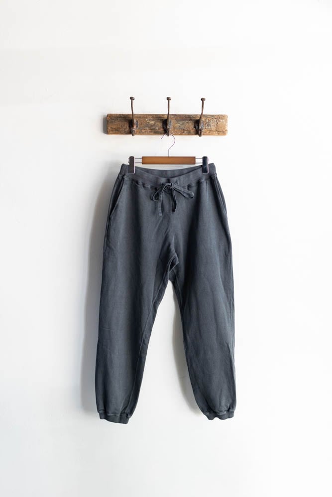 BETTER ベター | GRAY PIGMENT SWEAT PANT Col : GRAY 公式通販 - t.m.p. coop web ...