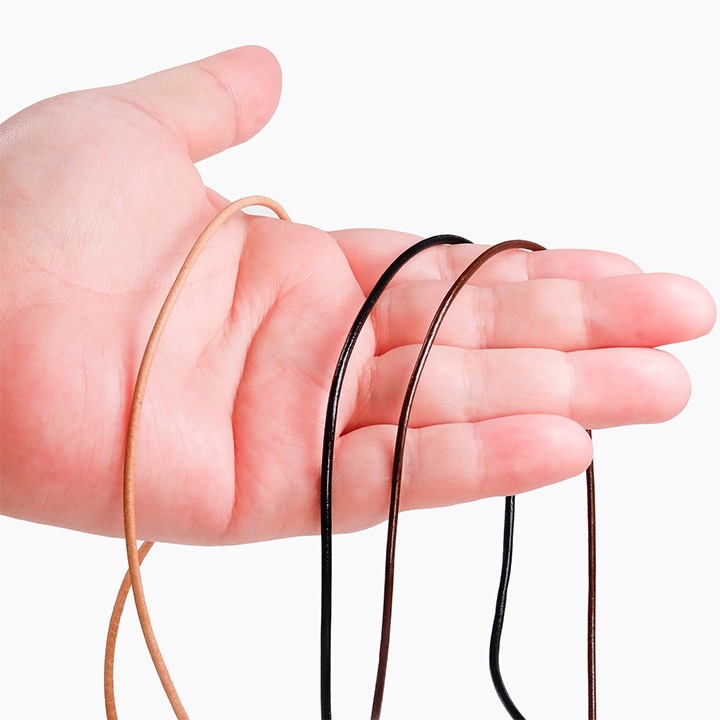 革紐 丸 留具付 2mm 2m | アクセサリー向きコード | 手芸用品の卸売りサイト「クラフトハートトーカイドットコム」