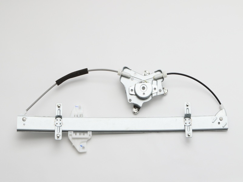 82404-4A010】ウインドレギュレーター 右用