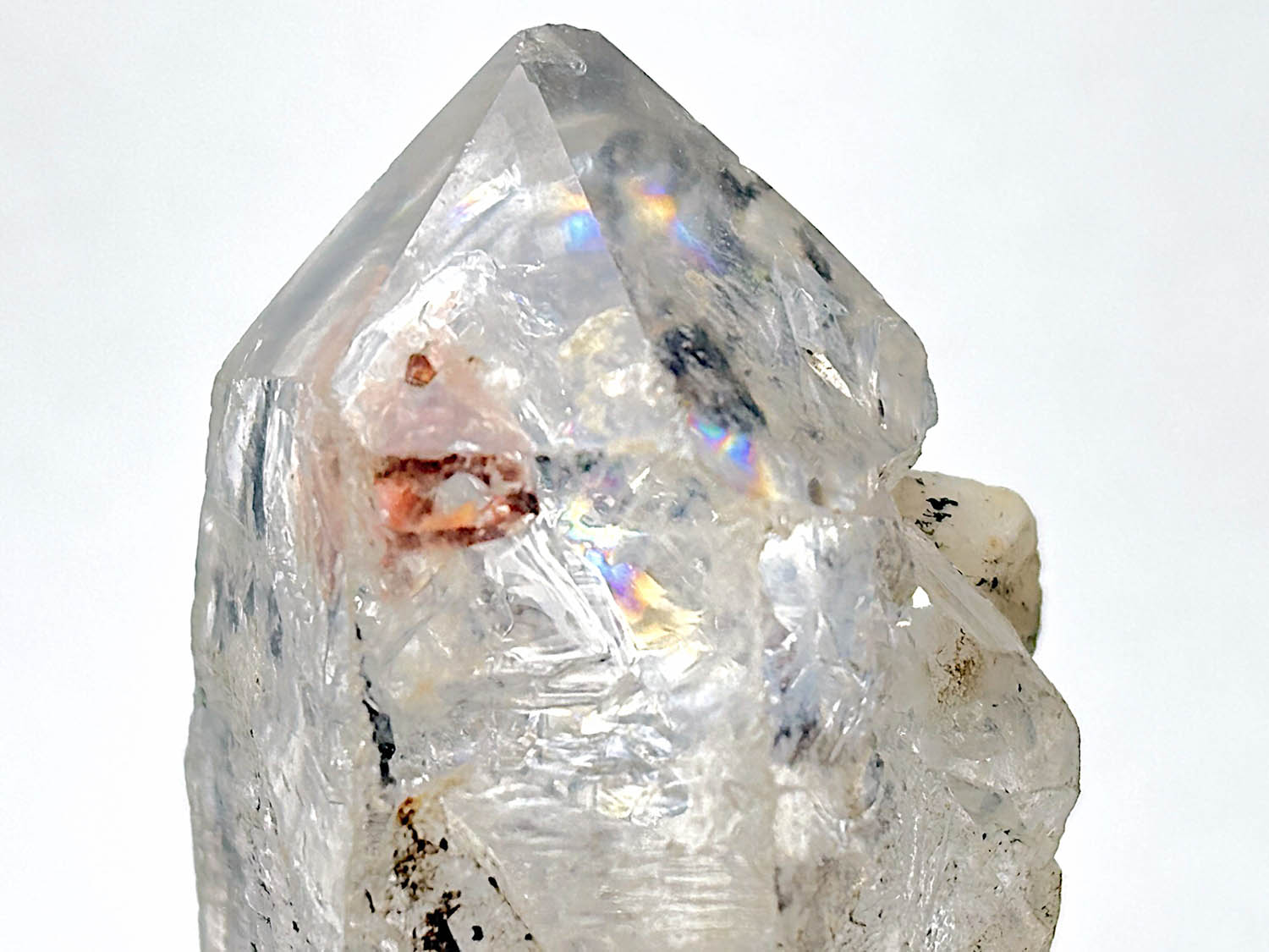 マダガスカル産 ラテライトinクォーツ ( 紅土入り水晶 )/ Inclusion Laterite Quartz