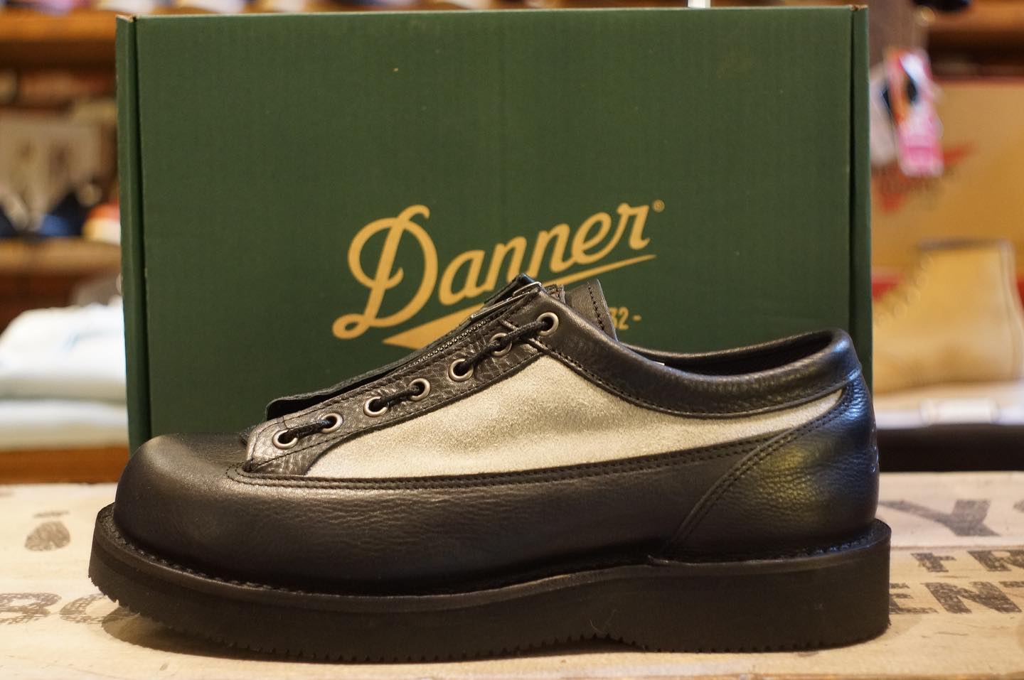 CASCADE RANGE 4 | Brand | WESTERN RIVER ONLINE STORE