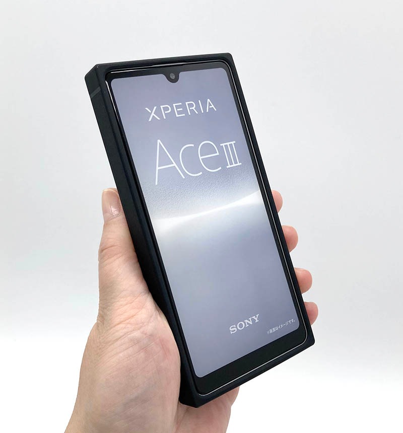 Xperia Ace III 耐衝撃ハイブリッドケース KAKU ストライプ/ブルー INQ-CXPAM3K3TB/SP3 | ハイブリッド ...