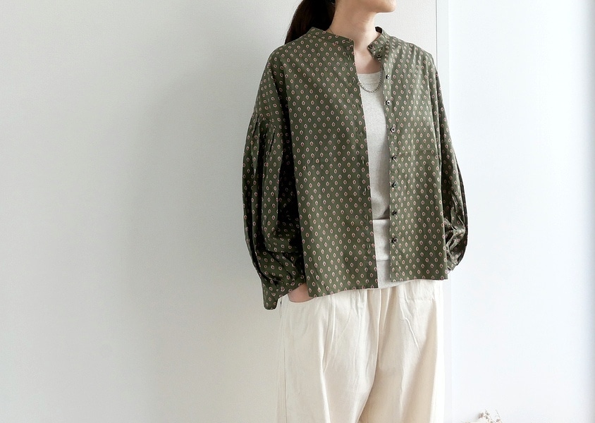 【sta-ire（イスタイーレ）＊小紋柄タックスリーブシャツ(2色)】 | BRAND/ブランド別,ista-ire ista-ire| simple and natural ＊tsuzura＊