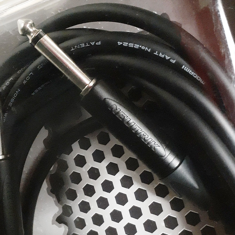 MOGAMI 2524 SS 5m ギターケーブル 【宅配便A】 | シールドケーブル | ワイズスタジオ